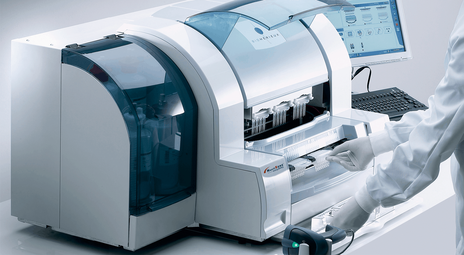 Labtech Systems + bioMérieux - Invetech